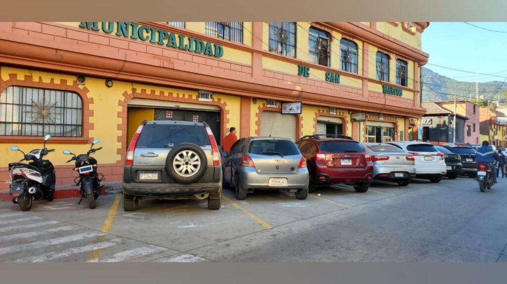 Parqueo frente a la Municipalidad de San Marcos será de uso exclusivo ...